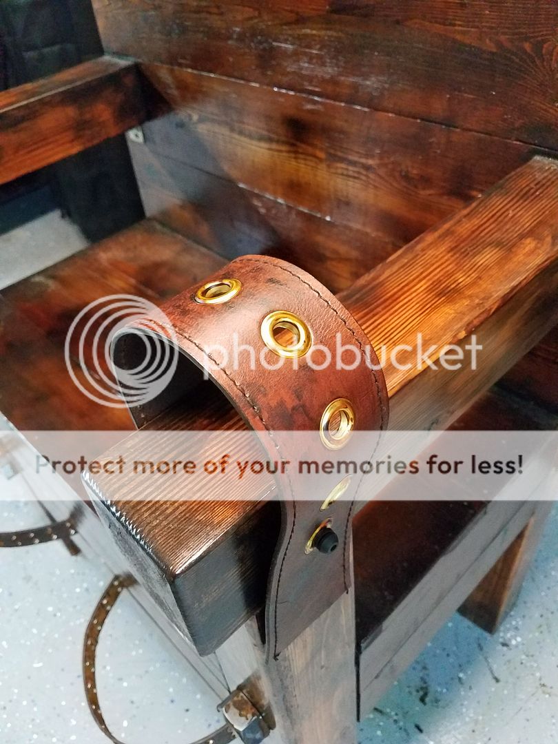 Electric Chair prop/photo op | Halloween Forum