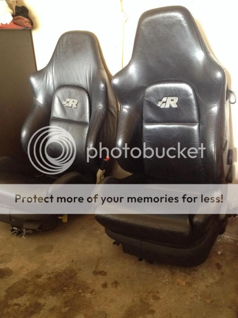R32 seats full set $900 | VW Vortex - Volkswagen Forum